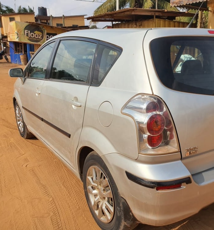 Eleyca | Véhicule - toyota-véhicule toyota-toyota corolla